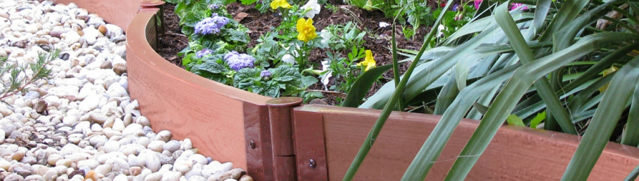 Садовые бордюры для дорожек и клумб: как сделать из дерева и кирпича ...